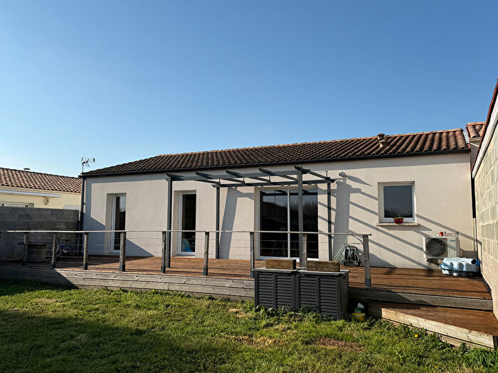 Maison à vendre - Surgères - 4 pièces - 3 chambres