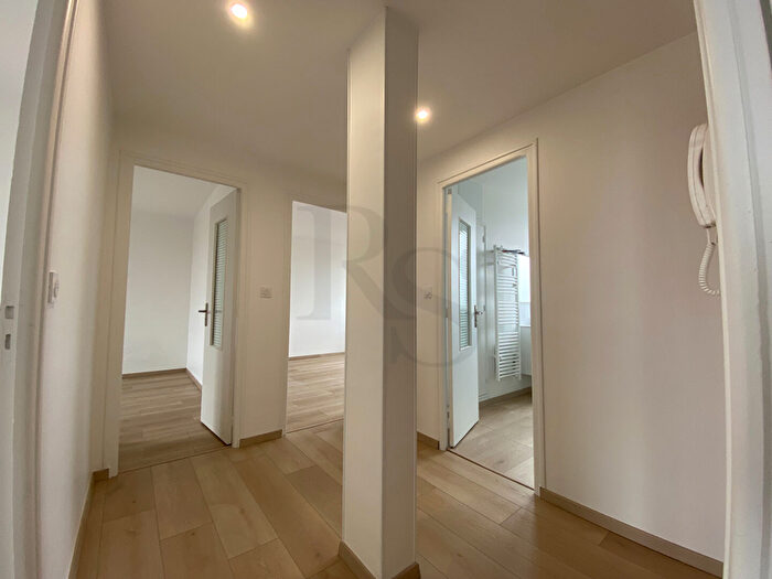 Appartement à louer - Condé-sur-Noireau - 3 pièces - 2 chambres