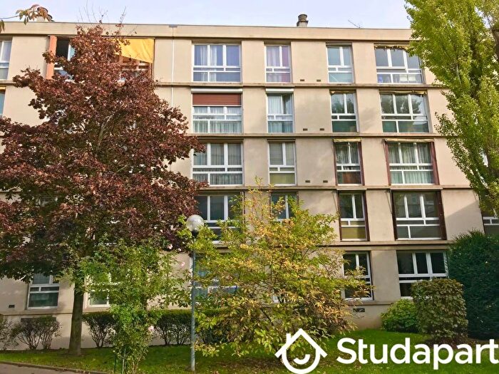 Appartement à louer - Centre Ville Sud, Villejuif - 1 pièce - 2 chambres