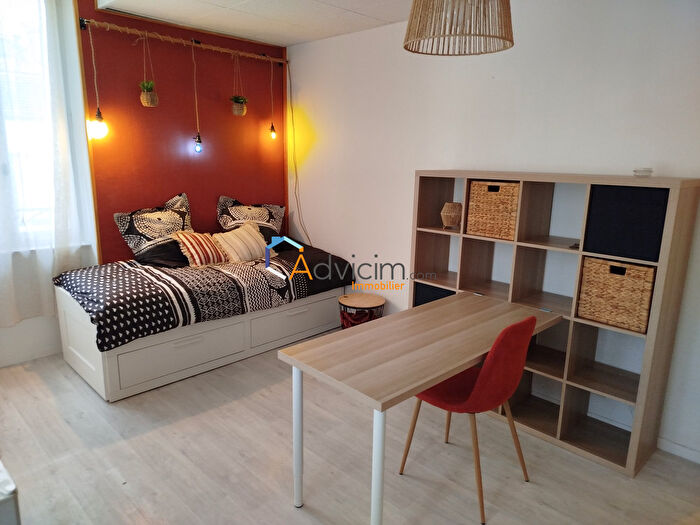 Appartement à louer - Clermont-Ferrand, Delille, Cathédrale, La Gare - 1 pièce
