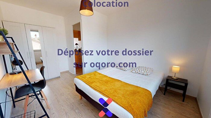 Appartement à louer - La Villette, Lyon ème arrondissement - 5 pièces - 4 chambres