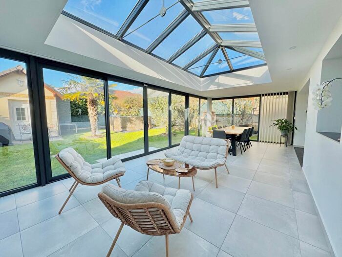 Maison à vendre - Chevry-Cossigny - 4 pièces - 3 chambres