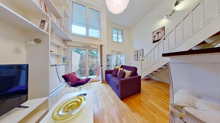 Appartement à louer - Courbevoie, Faubourg de lArche - 2 pièces - 1 chambre