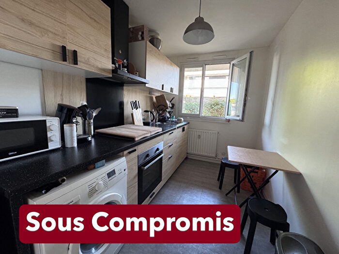 Appartement à vendre - Orléans, Soleil Levant, Champ de Mars - 2 pièces - 1 chambre