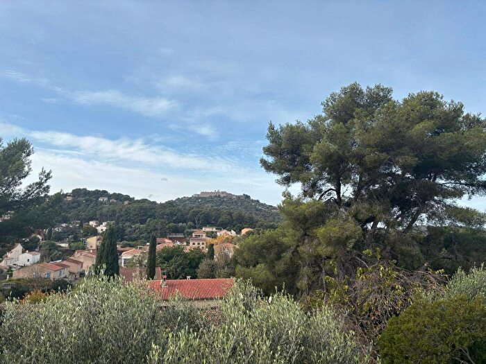 Maison à louer - Donicarde-Barban, La Seyne-sur-Mer - 4 pièces - 3 chambres