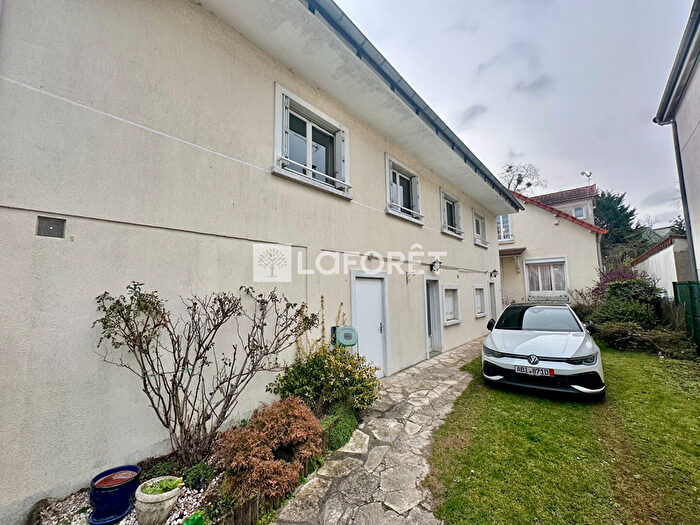 Maison à vendre - Clichy-sous-Bois, La Butte, Les Limites - 8 pièces - 5 chambres
