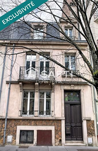 Maison à vendre - Nancy, Poincaré, Foch, Anatole France, Croix de Bourgogne - 8 pièces - 6 chambres