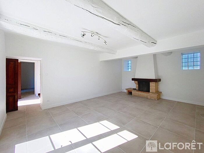 Appartement à louer - Camaret-sur-Aigues - 4 pièces - 3 chambres