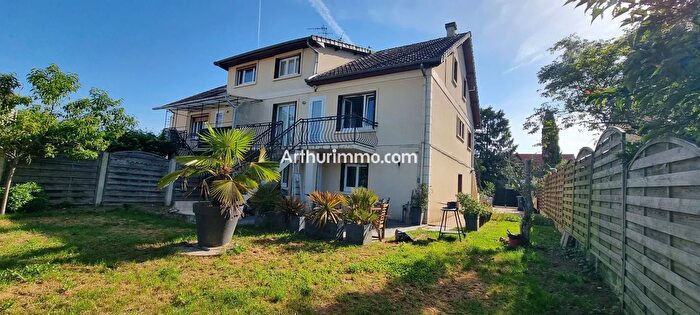 Sucy-en-Brie, Bruyères : Maison 6 pièces à vendre