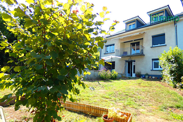 Maison à vendre - Vic-sur-Cère - 6 pièces - 5 chambres