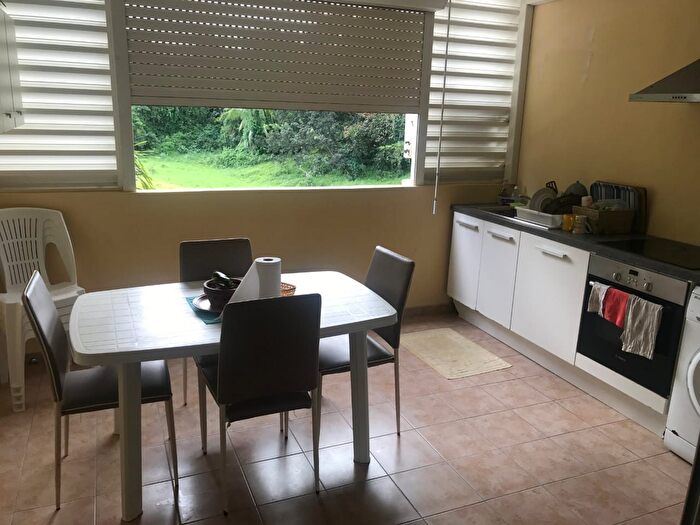 Appartement à vendre - Les Abymes - 2 pièces - 1 chambre