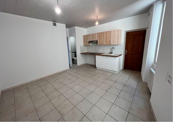 Appartement à louer - La Ciotat, Centre-ville - 2 pièces - 1 chambre