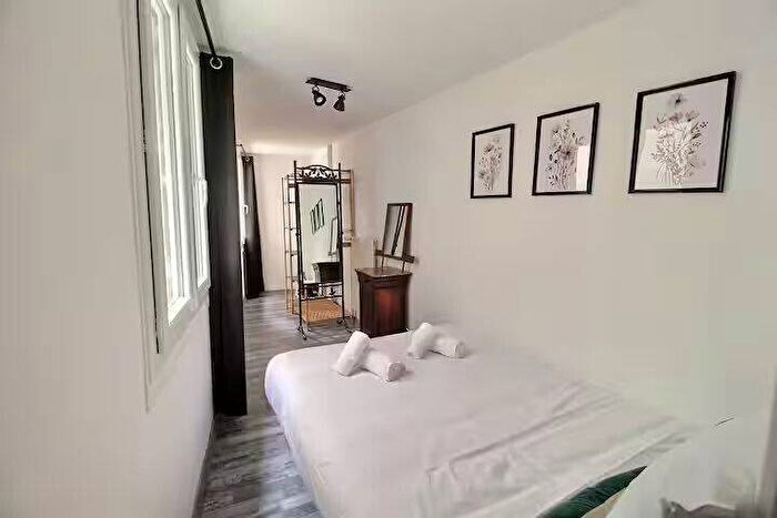 Couronne Centrale, Bourges : Appartement 2 pièces à louer