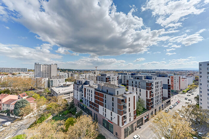 Appartement à vendre - Lyon e , Laënnec, Mermoz - 4 pièces - 3 chambres