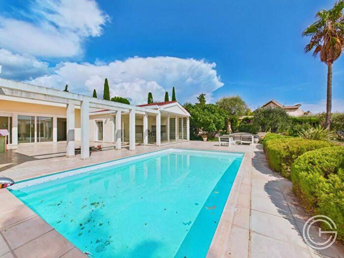 Maison à louer - Gairaut, Nice - 5 pièces - 3 chambres