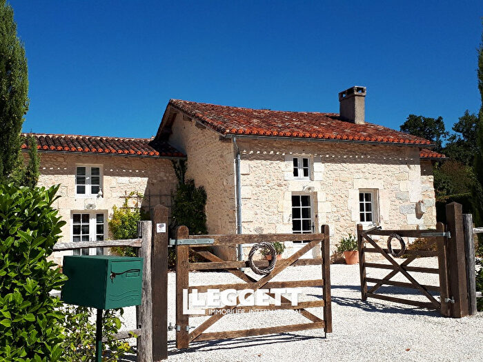 Maison à vendre - Verteillac - 7 pièces - 3 chambres