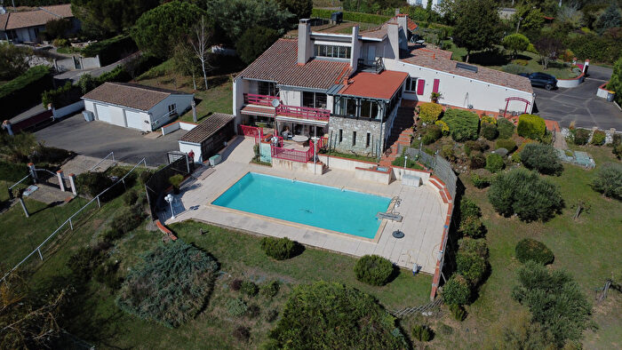 Maison à vendre - Moissac, Bellevue, Catiès, Route de Détours - 8 pièces - 6 chambres