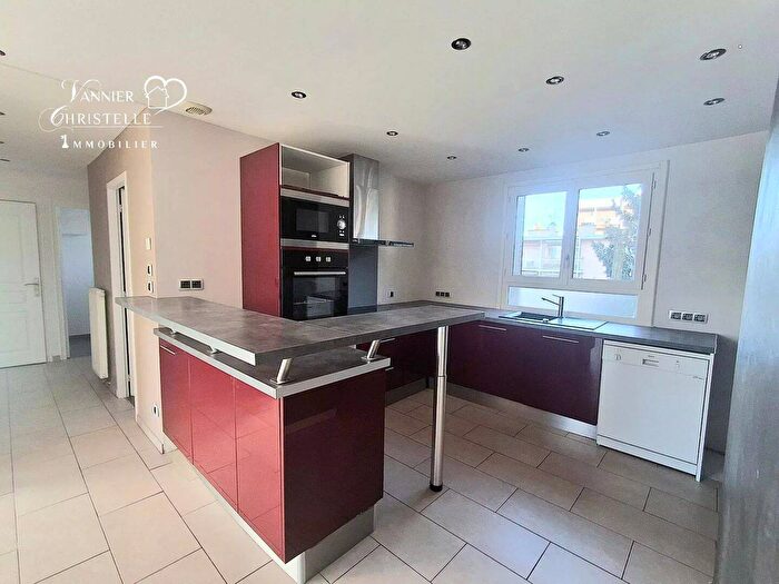 Appartement 4 pièces à Cités, Thonon-les-Bains, à louer