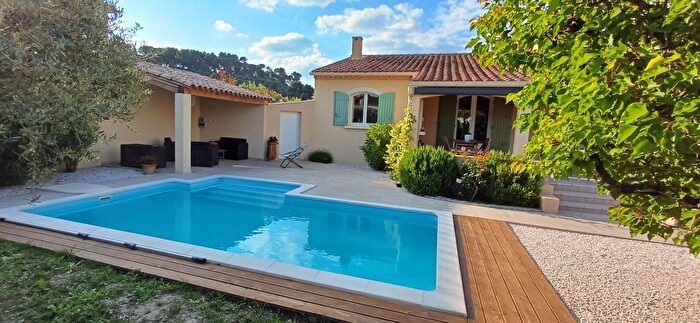 Saint-Saturnin-lès-Avignon - Maison 5 pièces à vendre