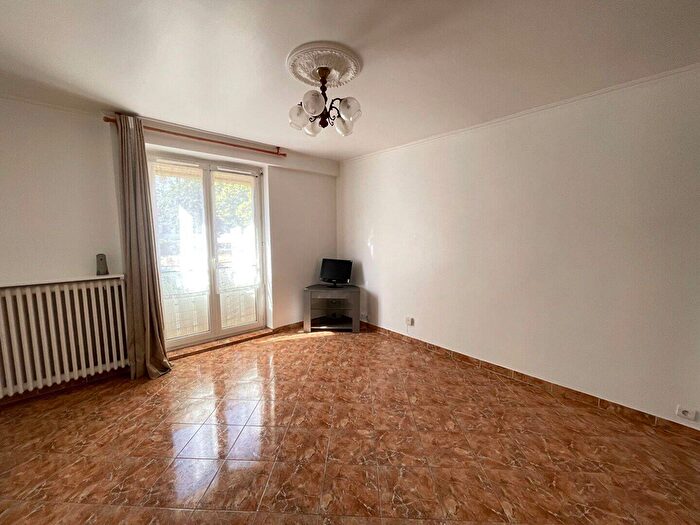Montaigu Nord Est, Melun - Appartement 4 pièces à louer