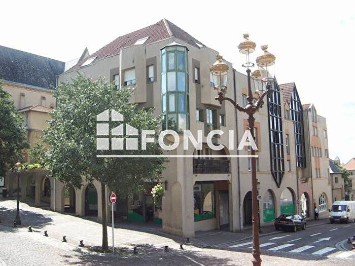 Appartement à louer - Centre-Ancienne Ville, Metz - 2 pièces - 1 chambre