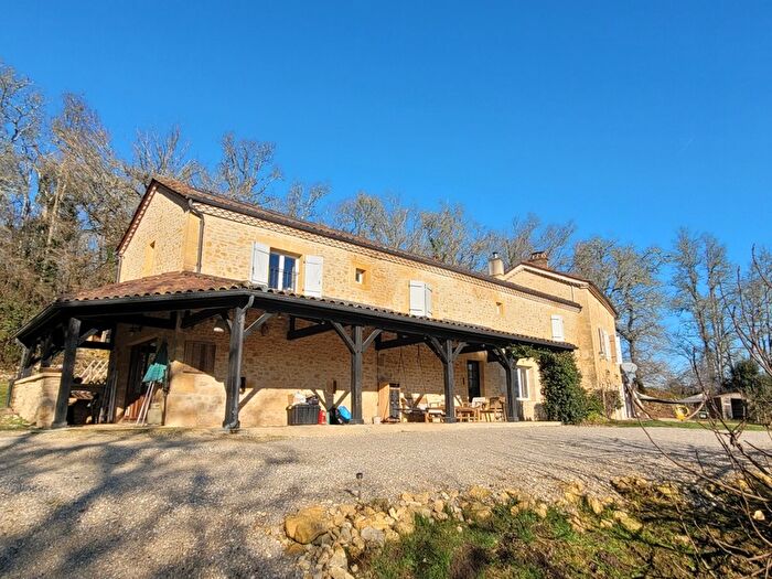 Maison à vendre - Mauzac-et-Grand-Castang - 10 pièces - 7 chambres