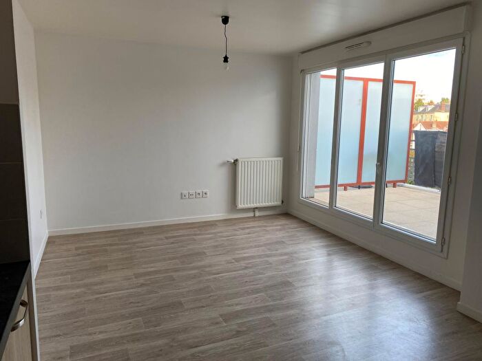 Appartement 2 pièces à vendre à Saint-Ouen-l'Aumône, Centre-ville, Prairie