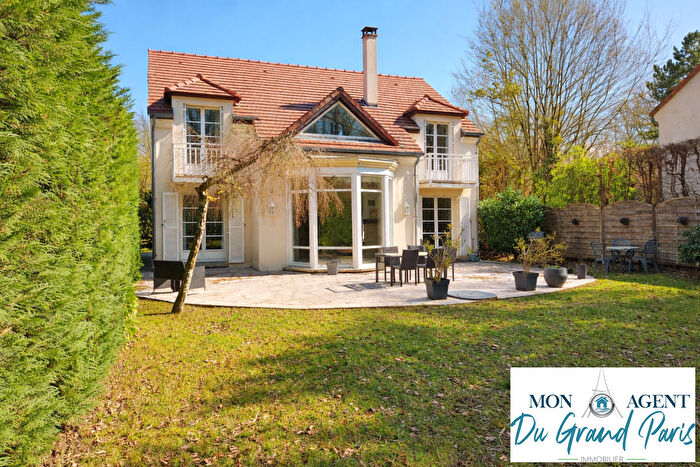 Maison à vendre - Magny-les-Hameaux - 6 pièces - 4 chambres