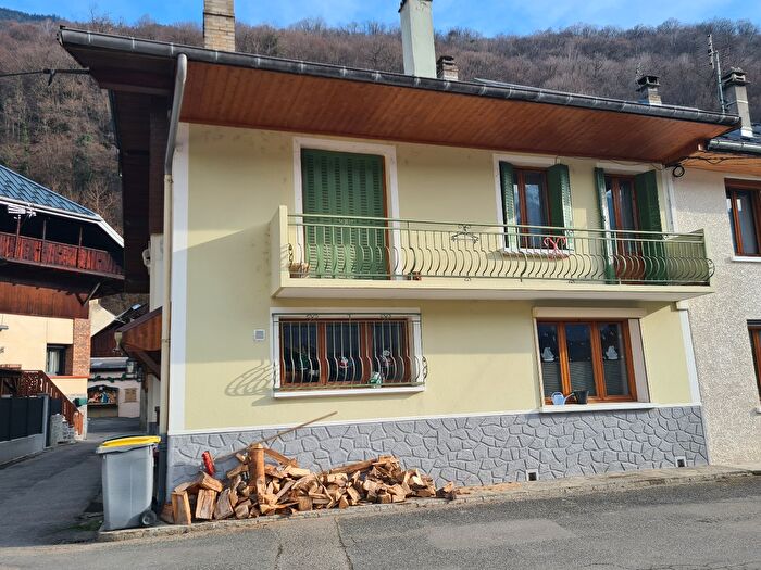 Maison à vendre - La Bâthie - 6 pièces - 4 chambres