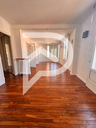 Appartement à louer - Reims, Centre-ville - 5 pièces - 3 chambres