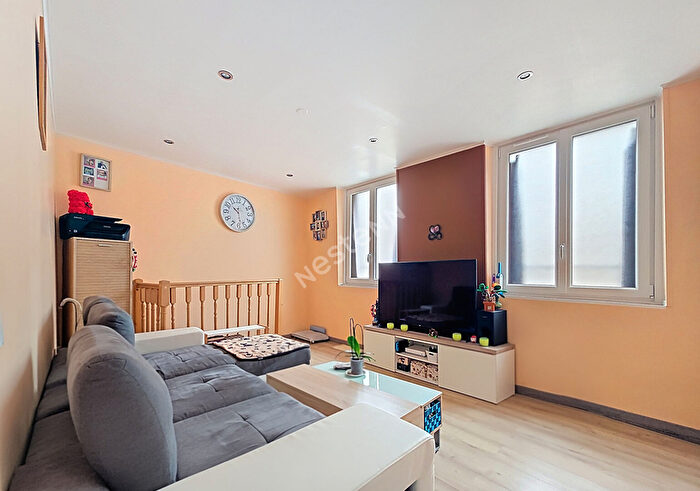 Appartement à vendre - Luzarches - 4 pièces - 2 chambres