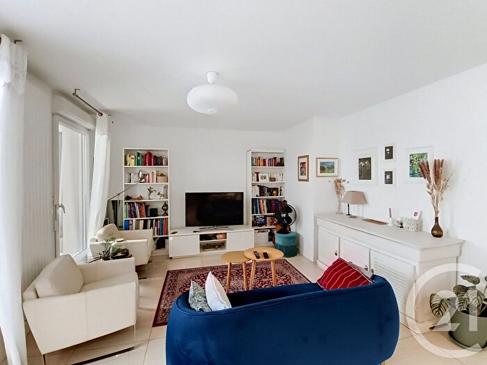 Appartement 3 pièces à vendre - Saint-Denis, Péri, Langevin, Stalingrad, Politzer