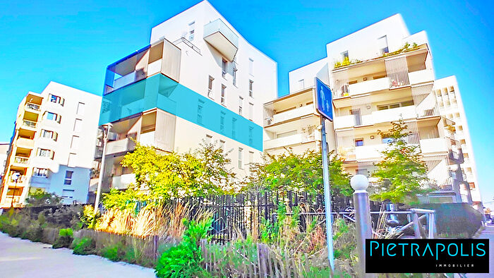 Appartement 4 pièces à Vaulx-en-Velin, Vaulx en Velin Sud, à vendre
