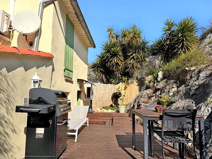 Appartement à vendre - Roquevaire - 3 pièces - 2 chambres