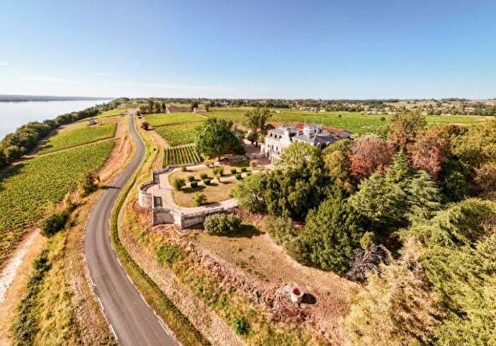 Maison à louer - Bayon-sur-Gironde - 3 pièces - 2 chambres