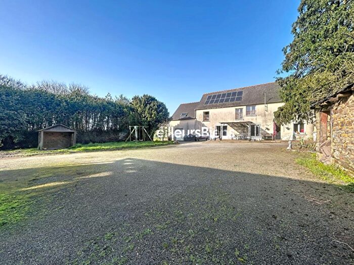 Quédillac : Maison 5 pièces à vendre