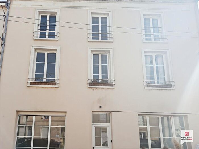 Maison 10 pièces à vendre à Sablé-sur-Sarthe, Centre-ville, Sillé le Guillaume