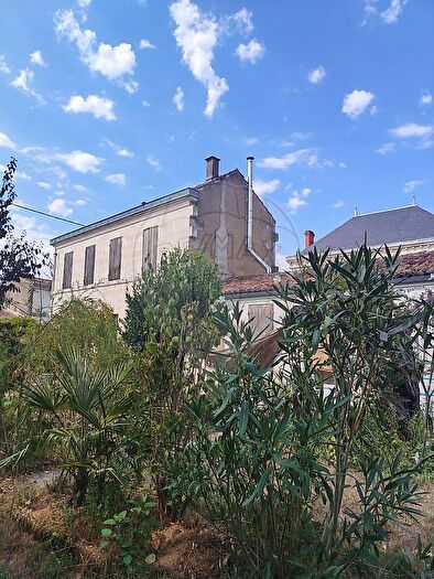 Saintes, Centre-ville - Maison 5 pièces à vendre