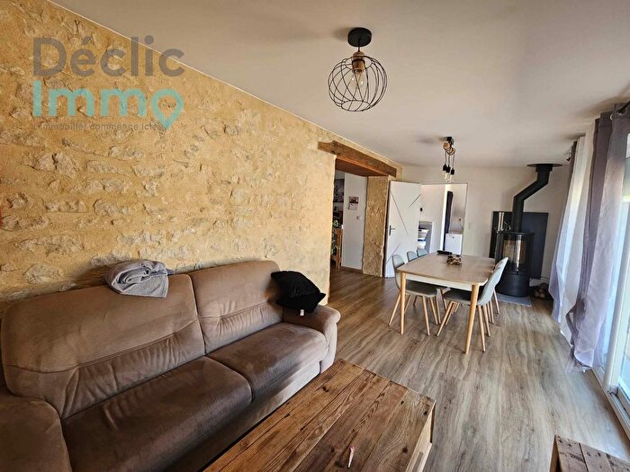 Maisons à vendre et appartements à louer - 1