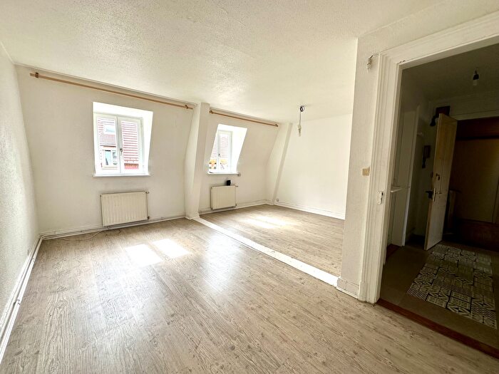 Appartement à vendre - Mulhouse, Centre historique - 2 pièces - 1 chambre