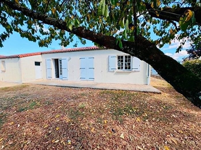 Maison 5 pièces à Saint-Georges-de-Montaigu, à vendre