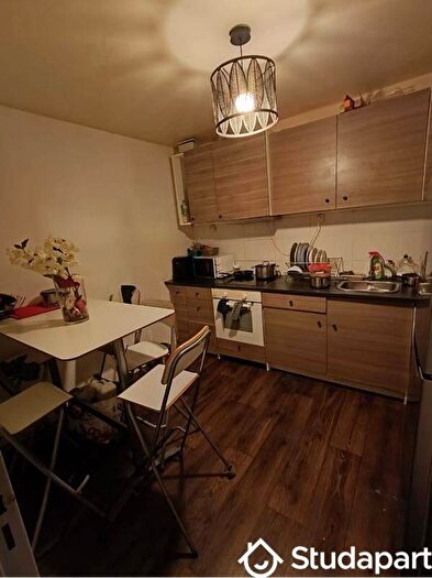 Appartement à louer - Les Larris-Maradas, Pontoise - 1 pièce - 1 chambre