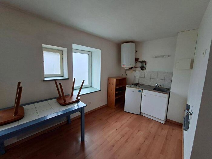 Appartement à louer - Ouest, Carhaix-Plouguer - 2 pièces - 1 chambre