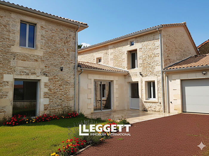 Maison à vendre - Les Pins - 7 pièces - 3 chambres