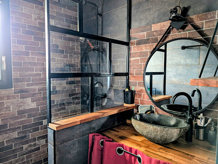Maison 5 pièces à Theix, à vendre