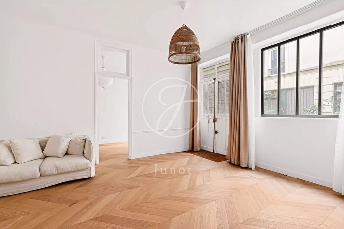 Appartement à vendre - Paris e , Trudaine, Rochechouart - 4 pièces - 2 chambres