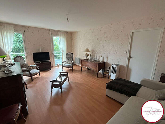 Appartement 3 pièces à vendre à Saint-Amand-Montrond