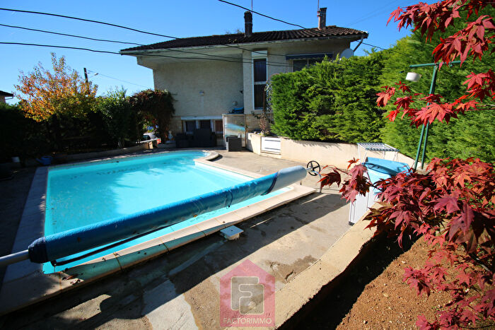 Maison 6 pièces à vendre à Puy-l'Évêque