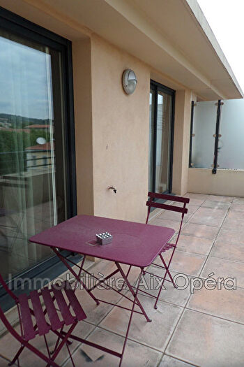 Appartement 2 pièces à Aix-en-Provence, Centre-ville, à louer