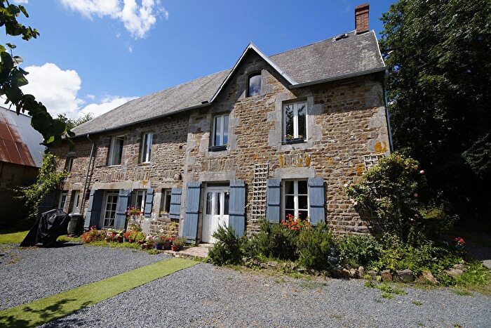 Maison à vendre - Saint-Denis-le-Gast - 7 pièces - 4 chambres